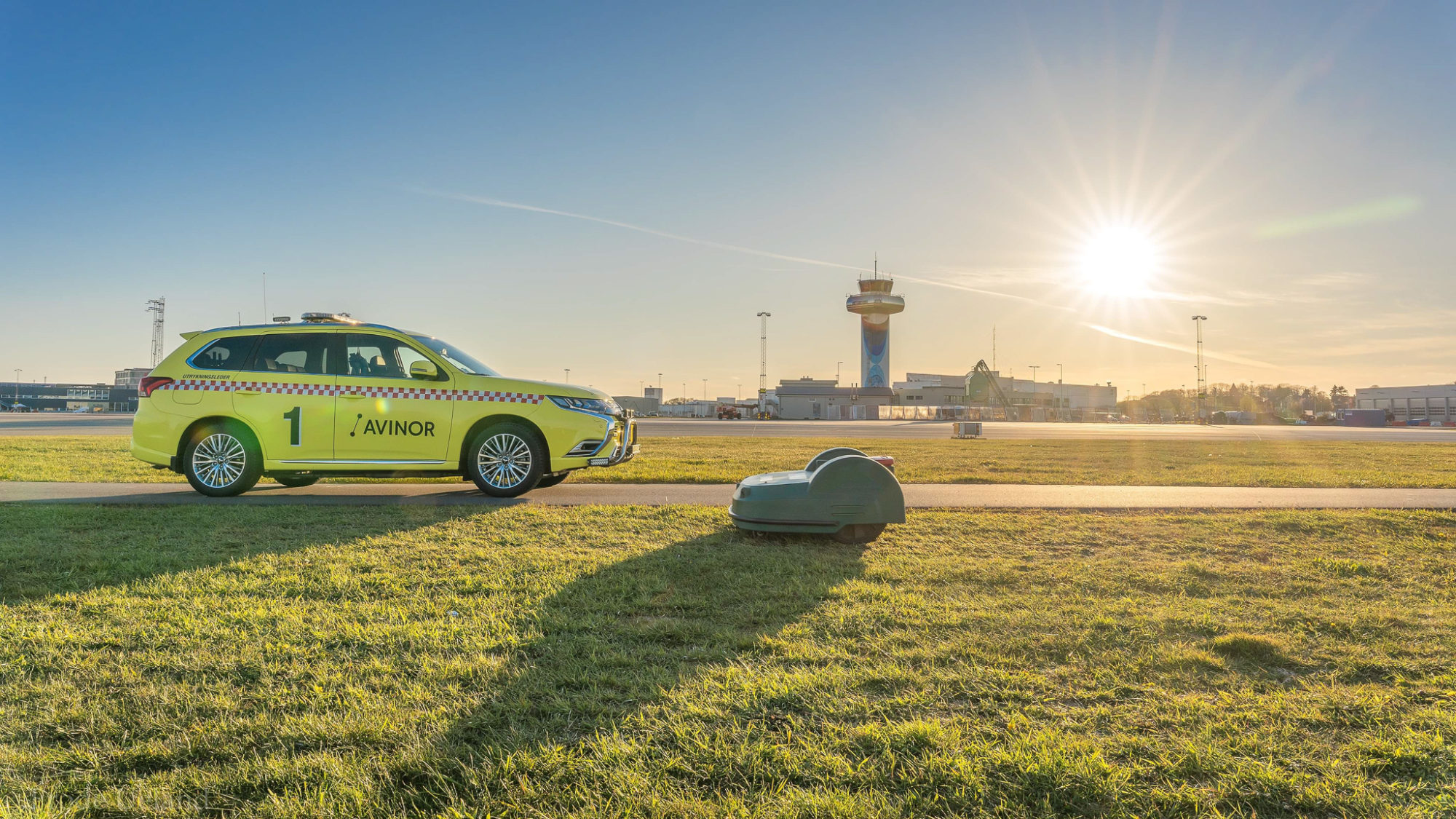 Automatic robot mower for airports: revisit: case feedback - Belrobotics
