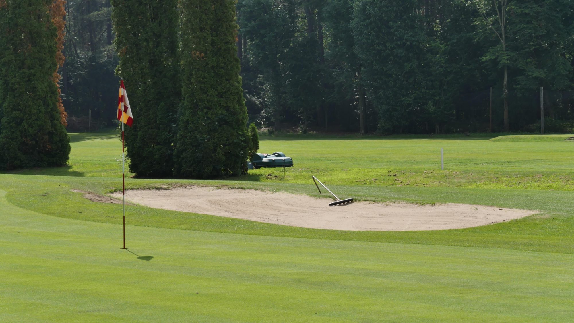 RTK GPS robot mowers for Lilse golf club | Belrobotics - Belrobotics